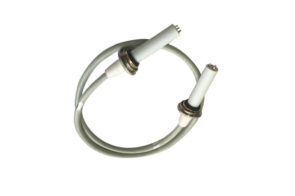 X ray machine with high voltage cable